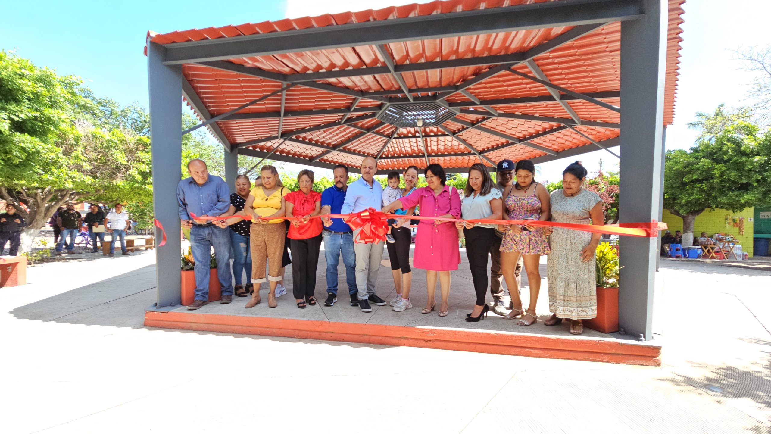 Inaugura Arredondo kiosko del parque de la colonia Plan de Ayala ...