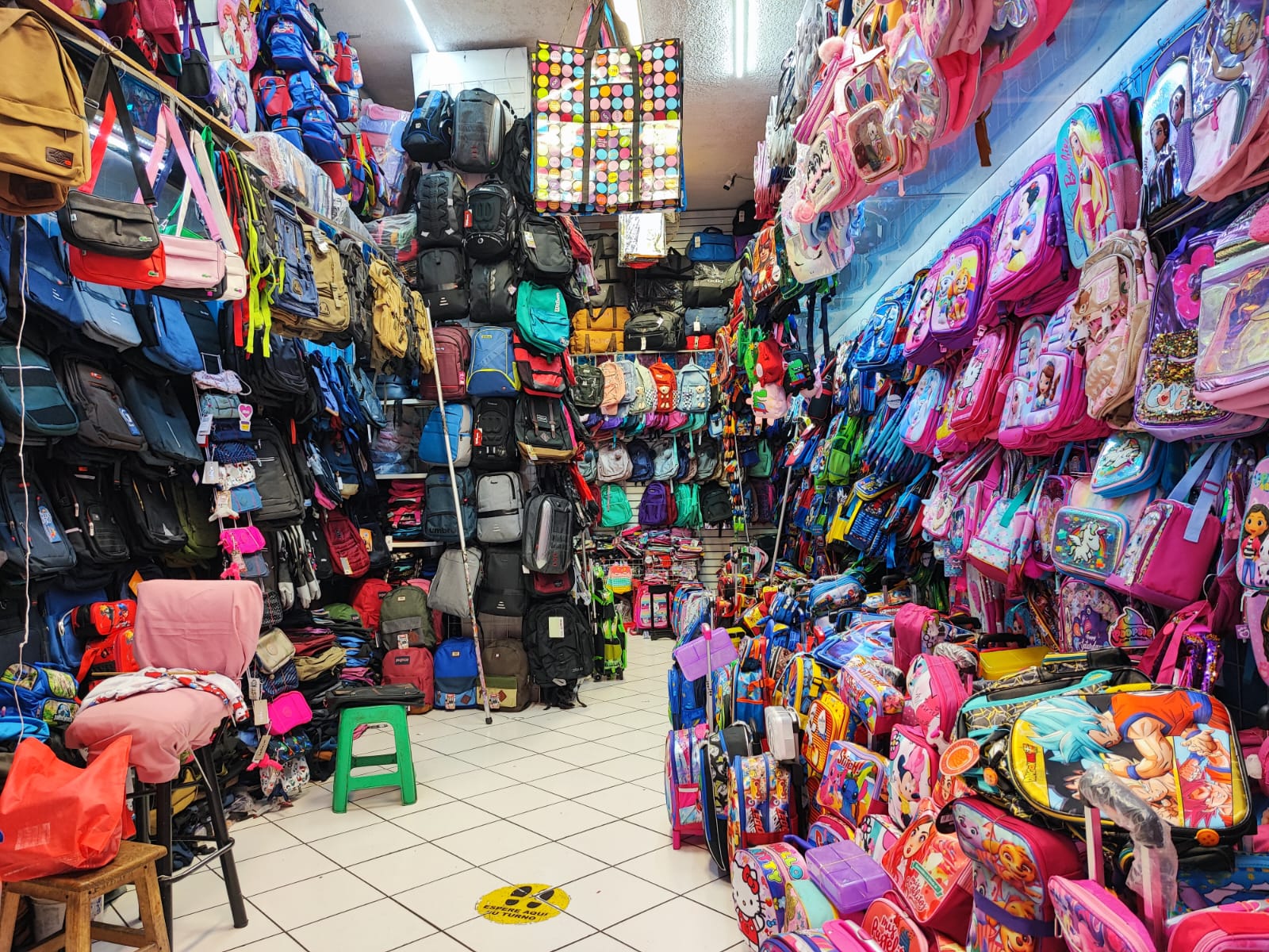 Estos son los precios de las mochilas para el regreso a clases